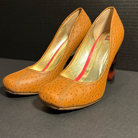 Elaine Turner | Shoes | Elaine Turner Ostrich Tan Shoes Size 9 Alittle ...